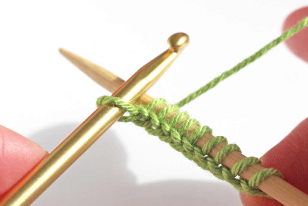 Crochet cast-on method - a left-handed knitting tutorial
